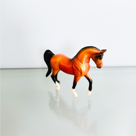 Breyer | Other | Breyer Arabian Stallion Model Horse Cherry Bay With ...